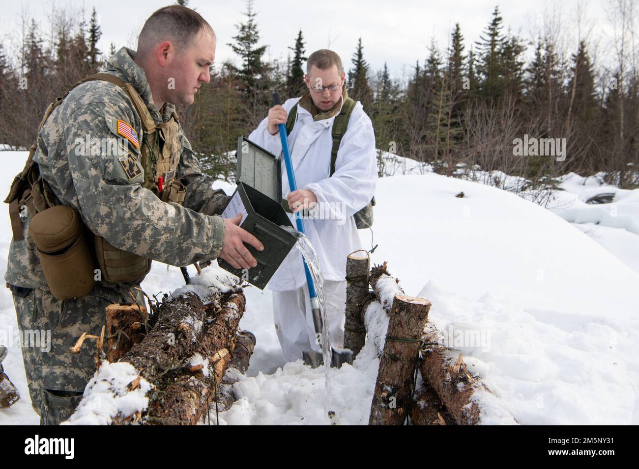 Alaska Army National Guardsmen assigned to the 207th Engineer Utility ...