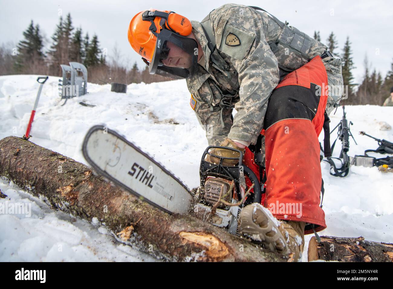 An Alaska Army National Guardsman assigned to the 207th Engineer ...