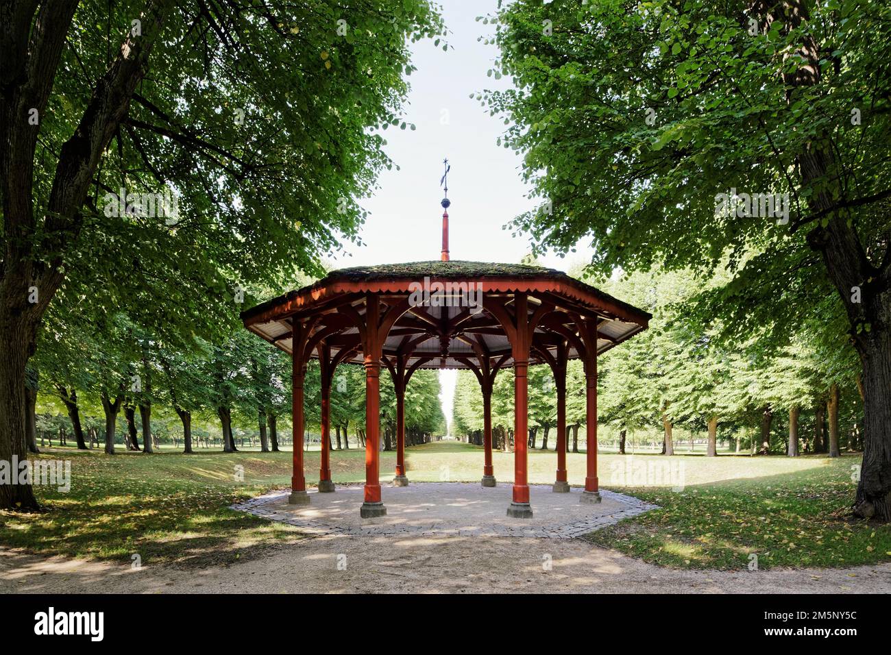 Pavilion, back avenue, orangery, Margravial Court Garden Ansbach Park ...
