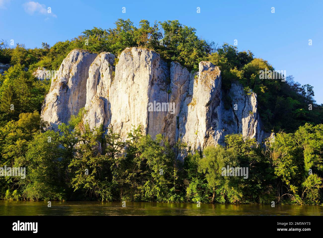 Danube breakthrough, also Weltenburg narrows, the Danube makes its way ...