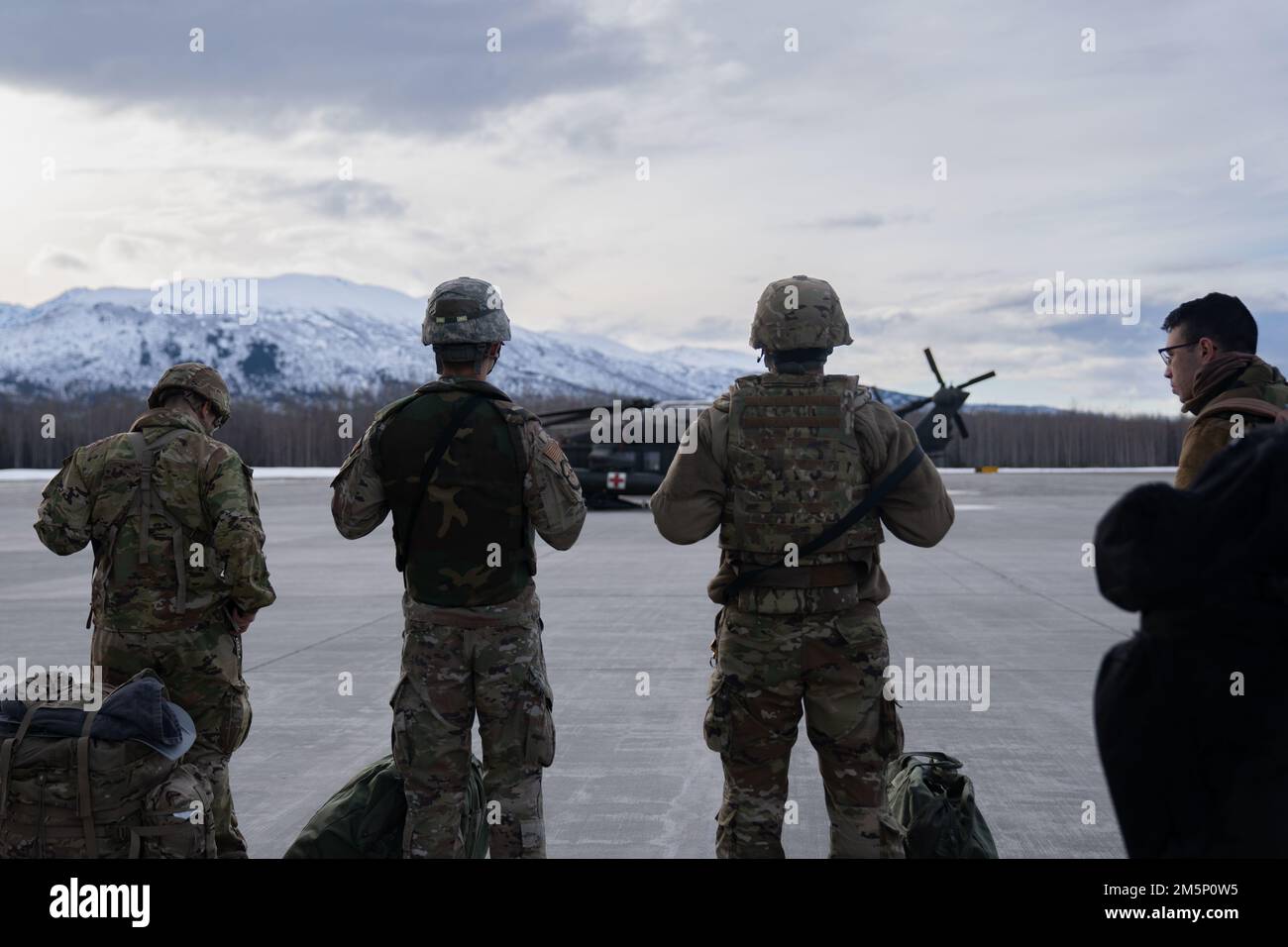207th aviation regiment of the alaska army national guard hi-res stock ...