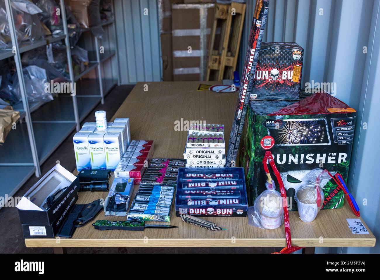 Proof of purchase hi-res stock photography and images - Alamy