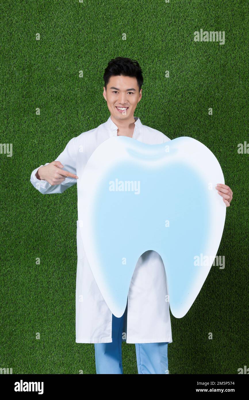 Dentist speech hi-res stock photography and images - Alamy