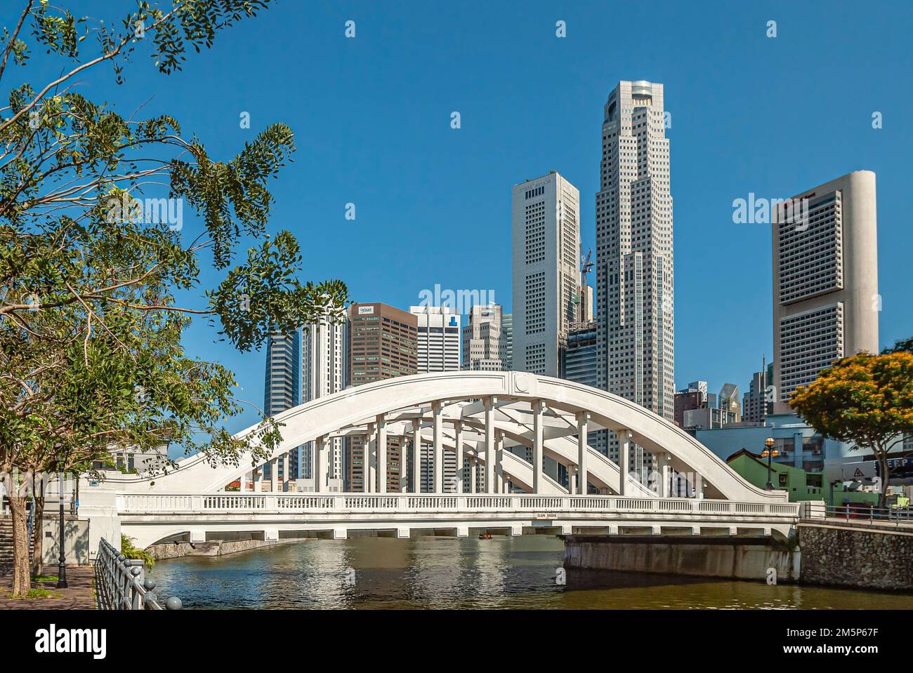 Elgin Bridge is a vehicular bridge across the Singapore River in ...
