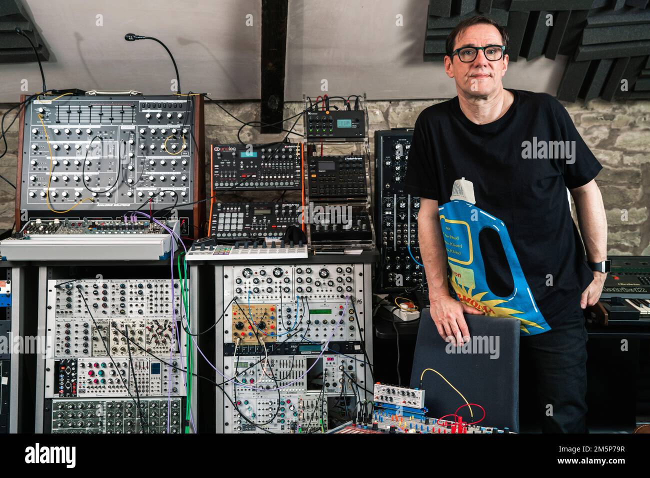 Stephen morris home studio hi-res stock photography and images - Alamy