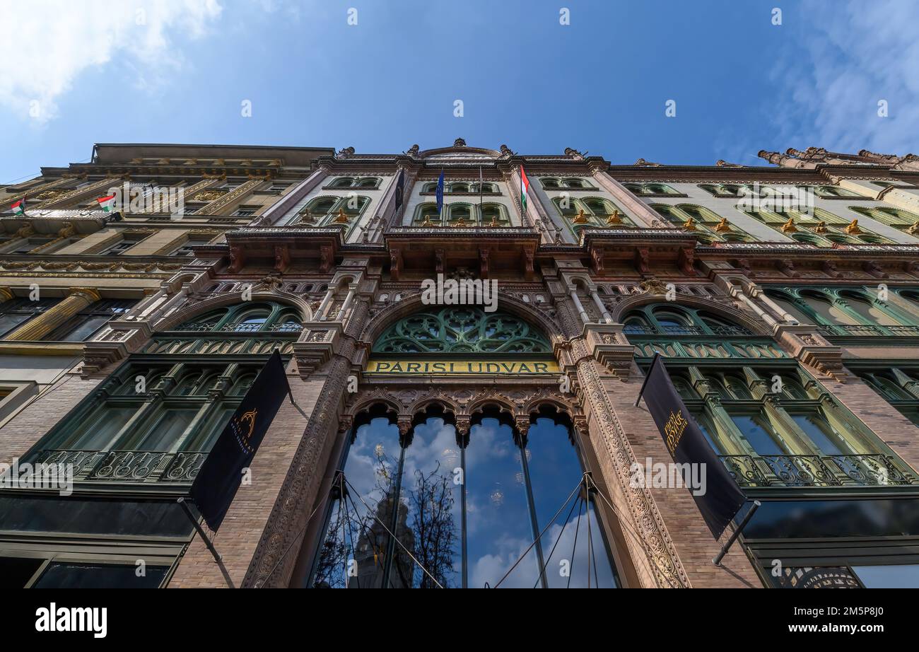 Budapest, Hungary. Front view of beautiful old building of the Parisi ...