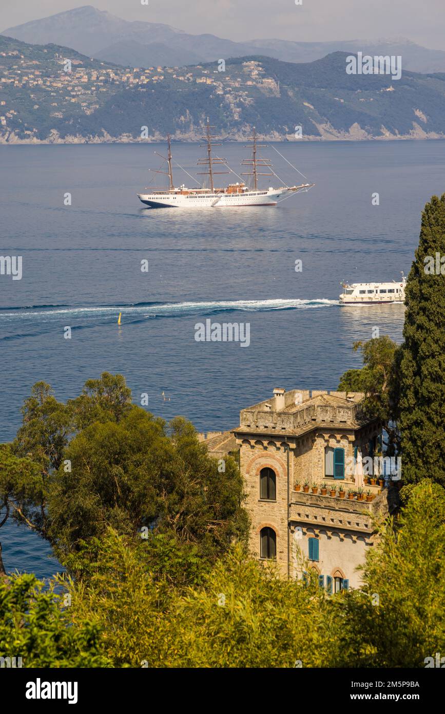 Bay of little seaside town Portofino with sea, mountains, cliffs ...