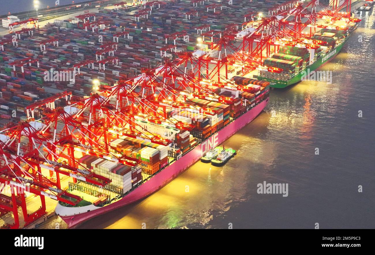 SHANGHAI, CHINA - DECEMBER 30, 2022 - An aerial photo shows the ...