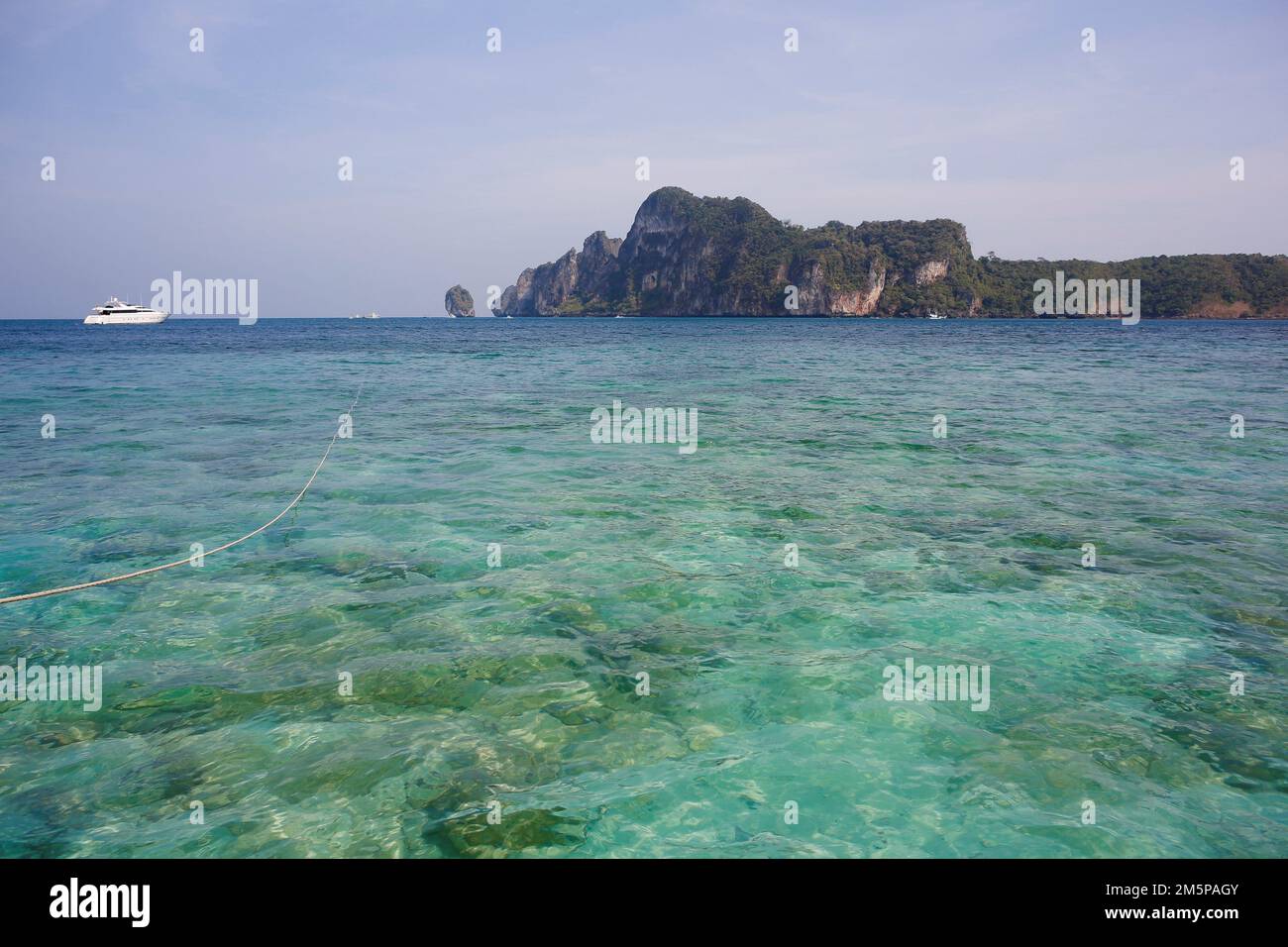 Thailand pipi island waters Stock Photo - Alamy