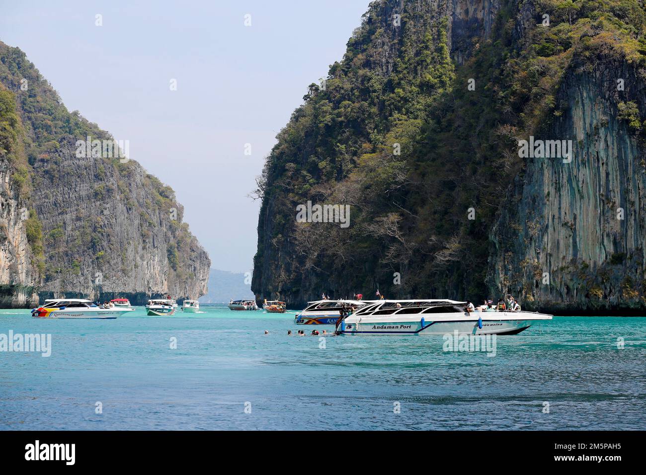 Thailand pipi island waters Stock Photo - Alamy