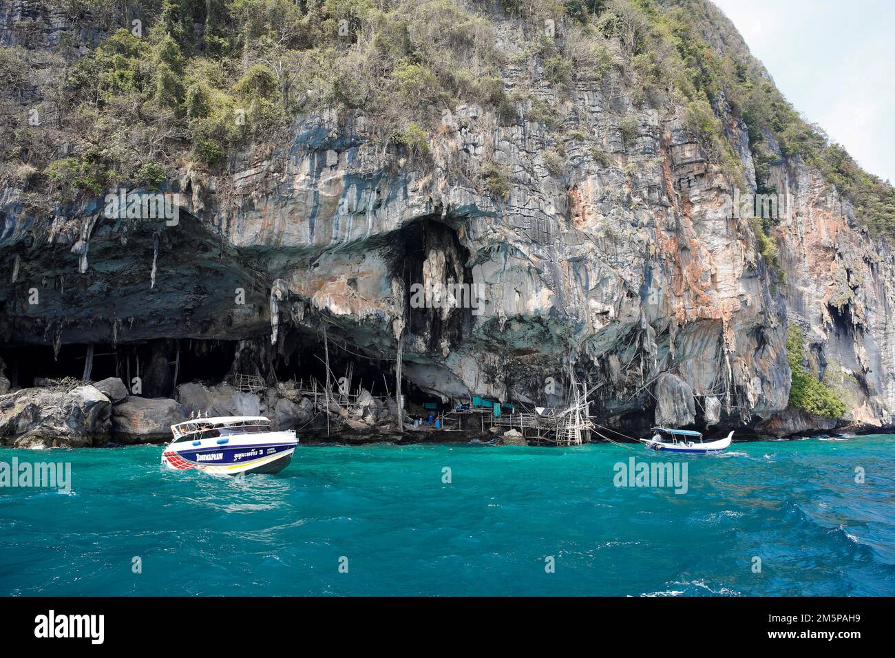 Thailand pipi island waters Stock Photo - Alamy