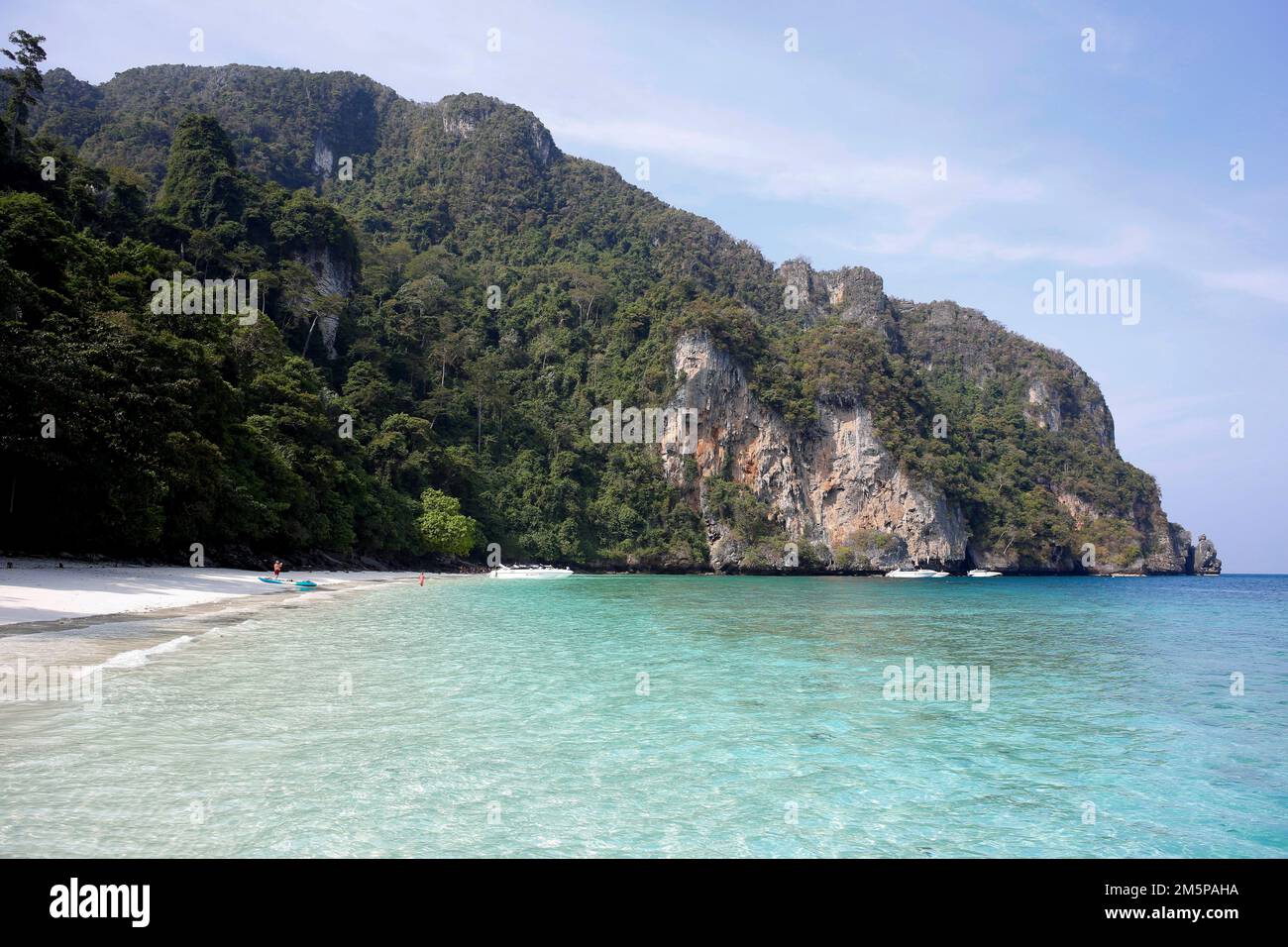 Thailand pipi island waters Stock Photo - Alamy