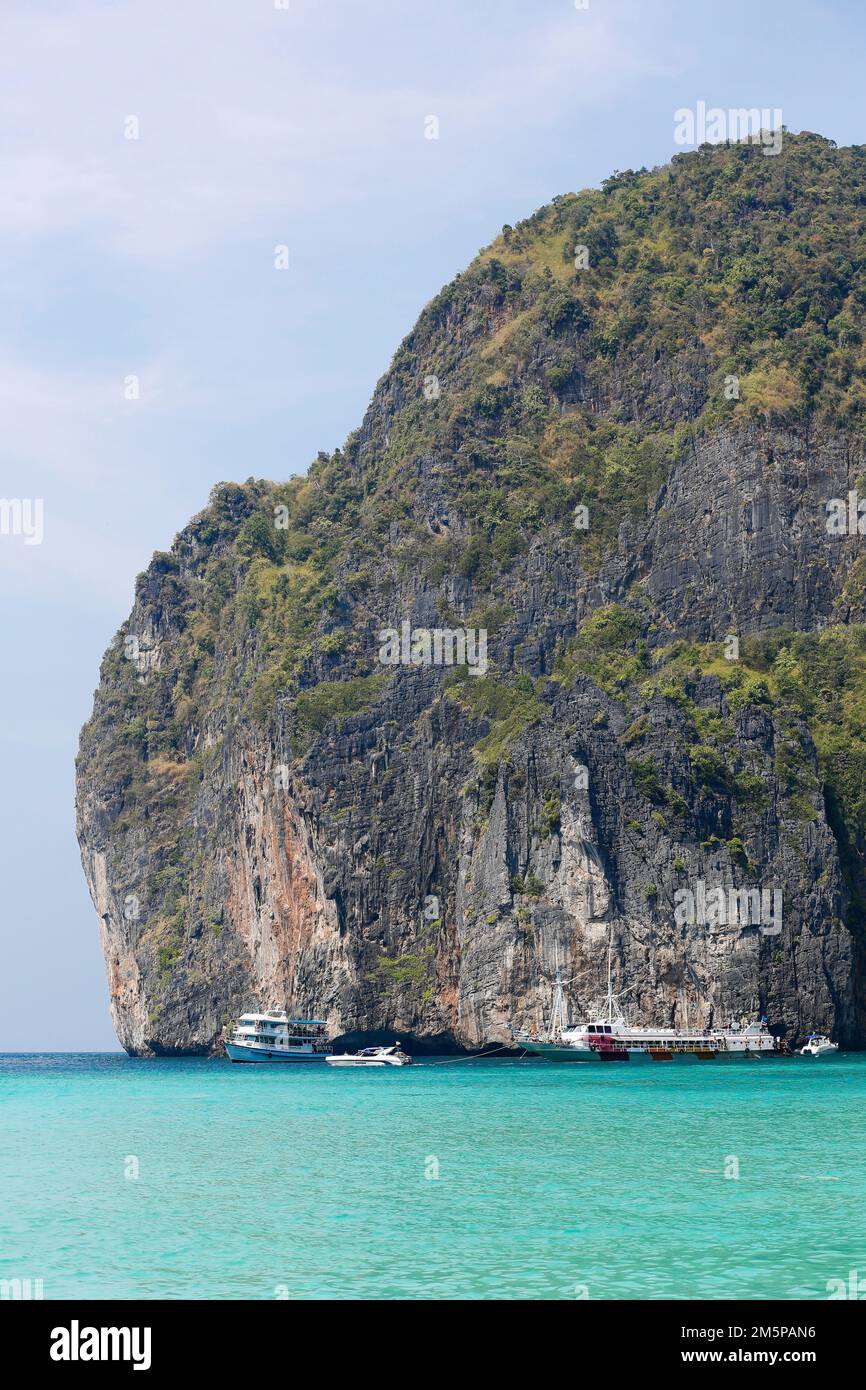 Thailand pipi island waters Stock Photo - Alamy