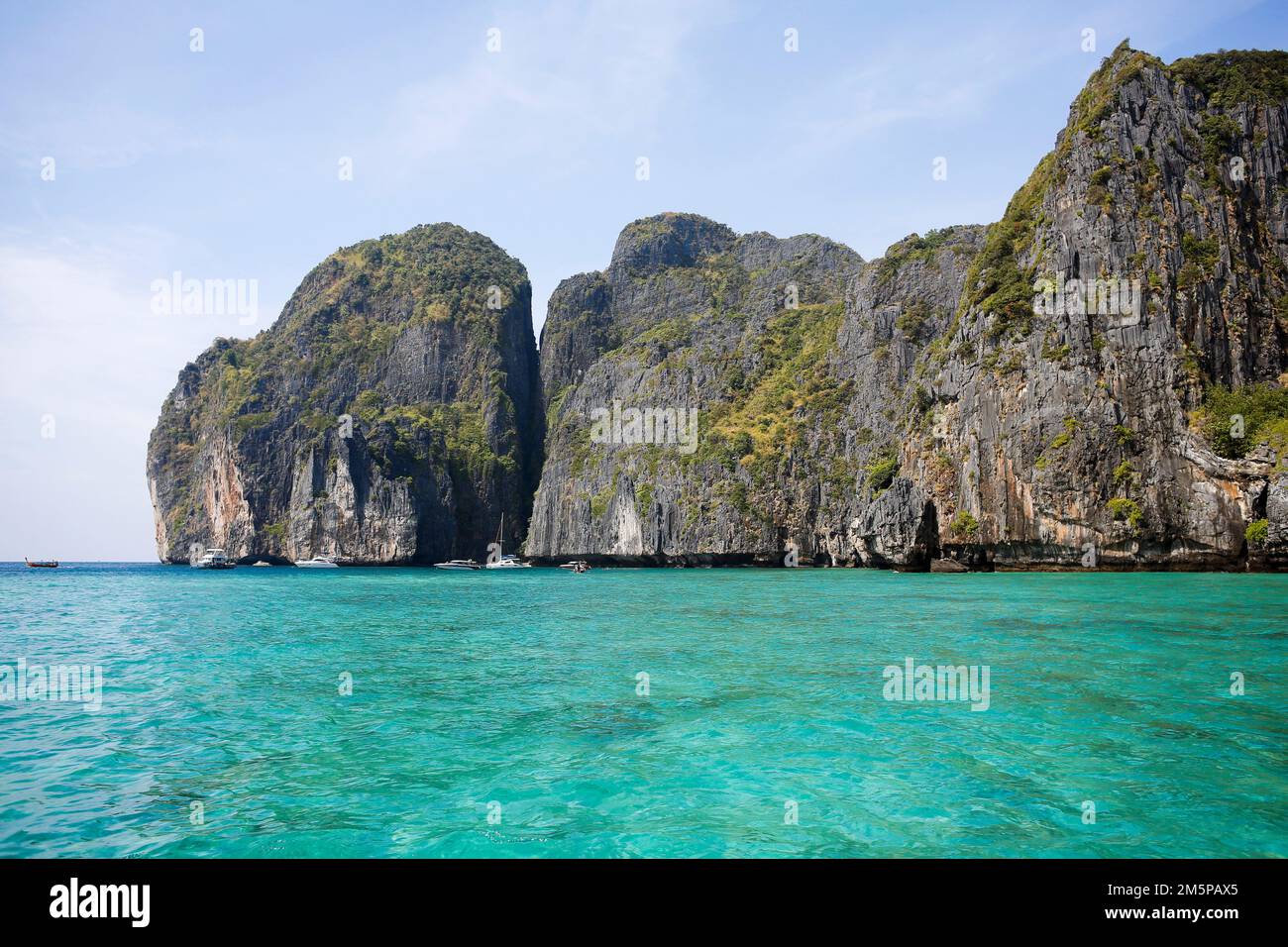 Thailand pipi island waters Stock Photo - Alamy