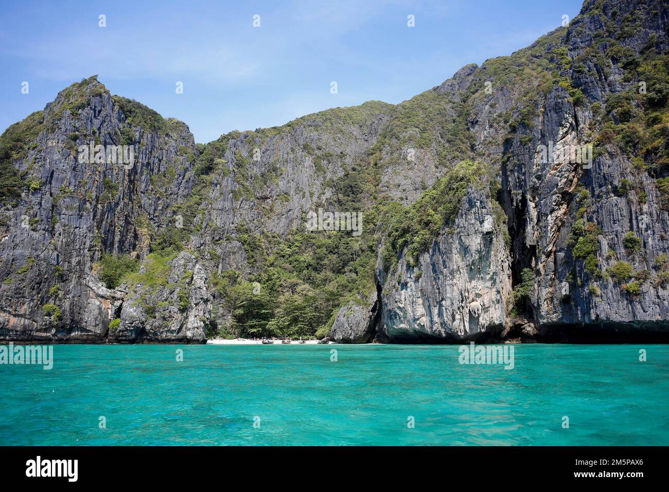 Thailand pipi island waters Stock Photo - Alamy