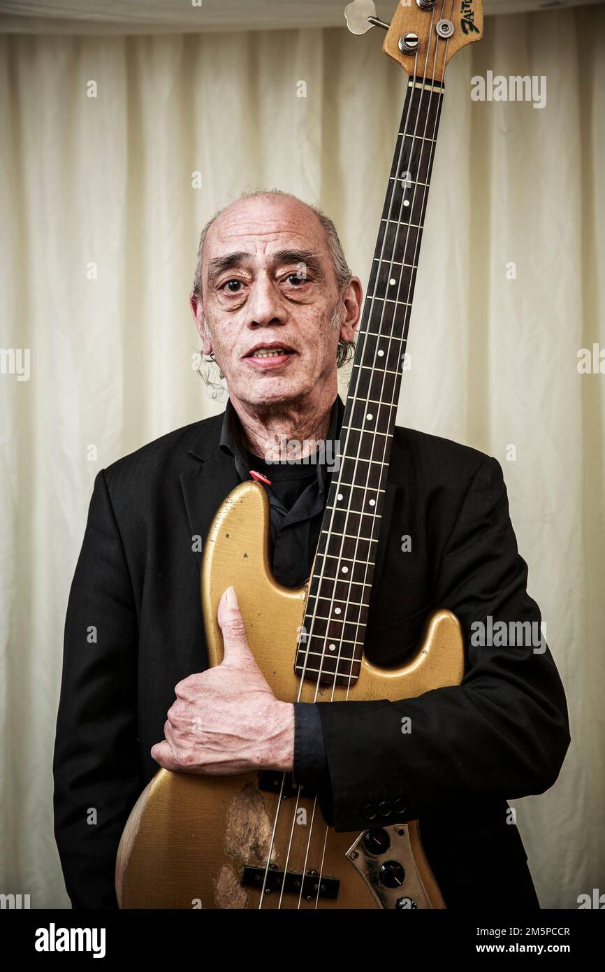 Norman watt roy bassist hi-res stock photography and images - Alamy
