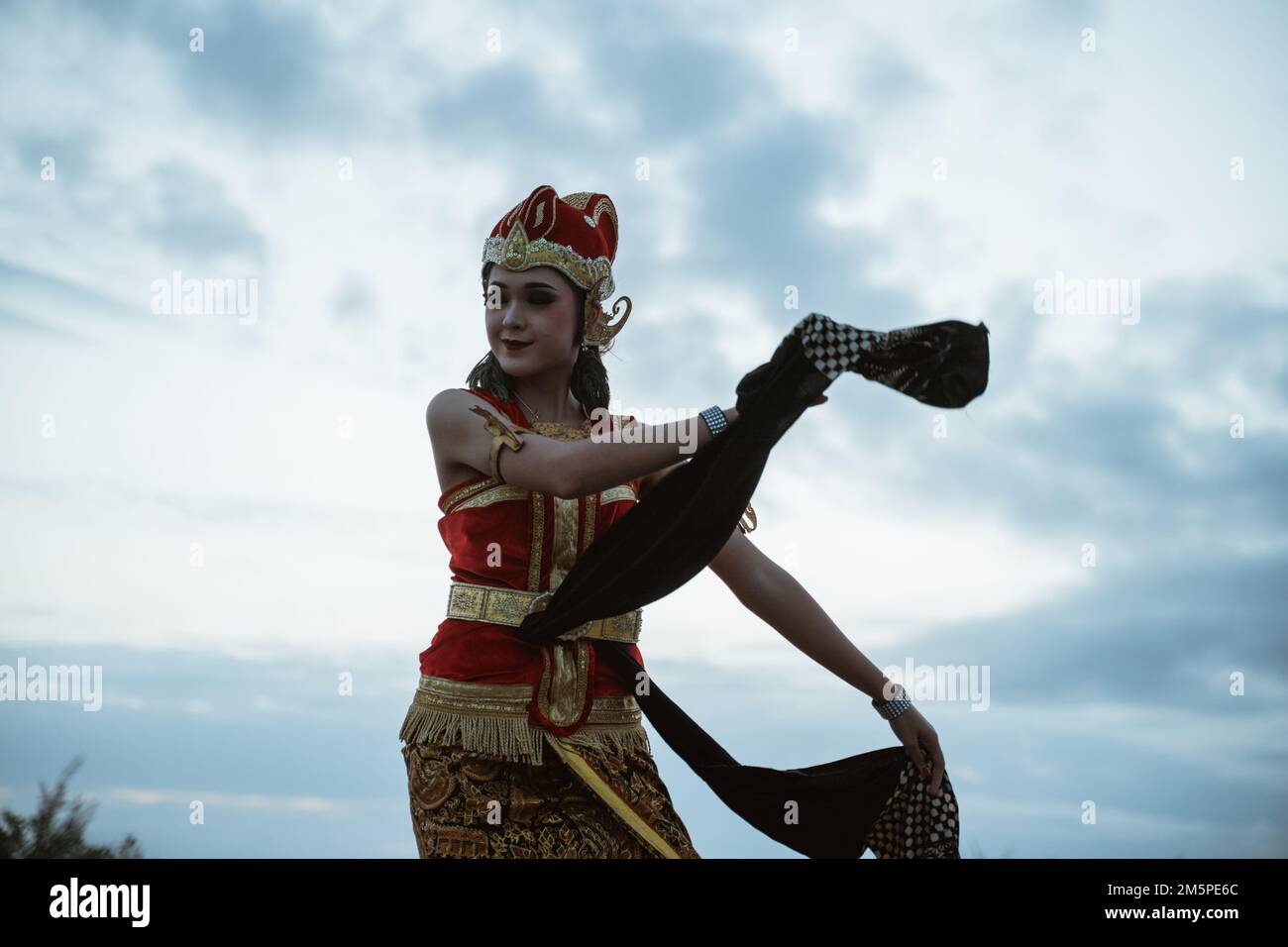 women presenting traditional Javanese dance movements Stock Photo - Alamy