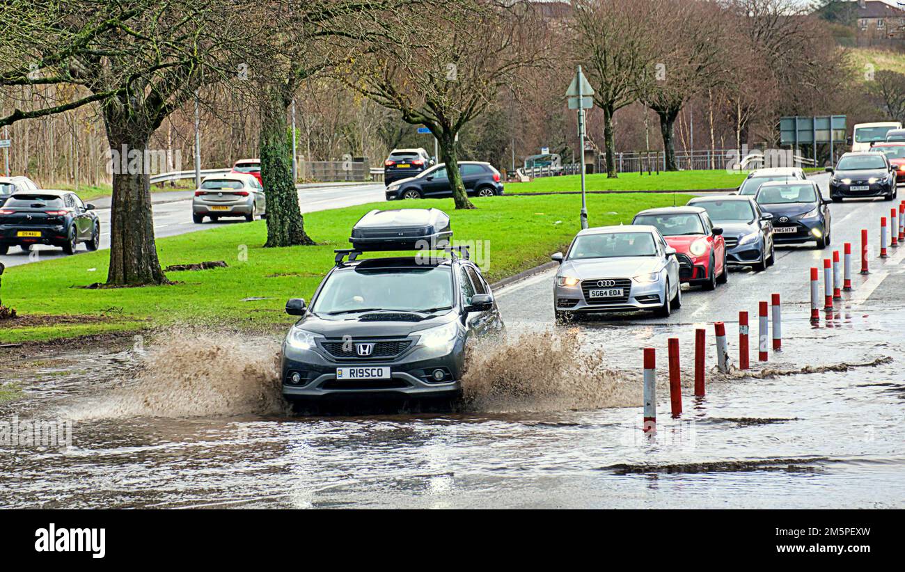 Glasgow, Scotland, UK 30th December, 2022. UK Weather: Flooded A82 saw ...