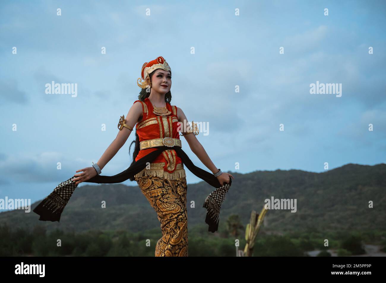 women presenting traditional Javanese dance movements Stock Photo - Alamy