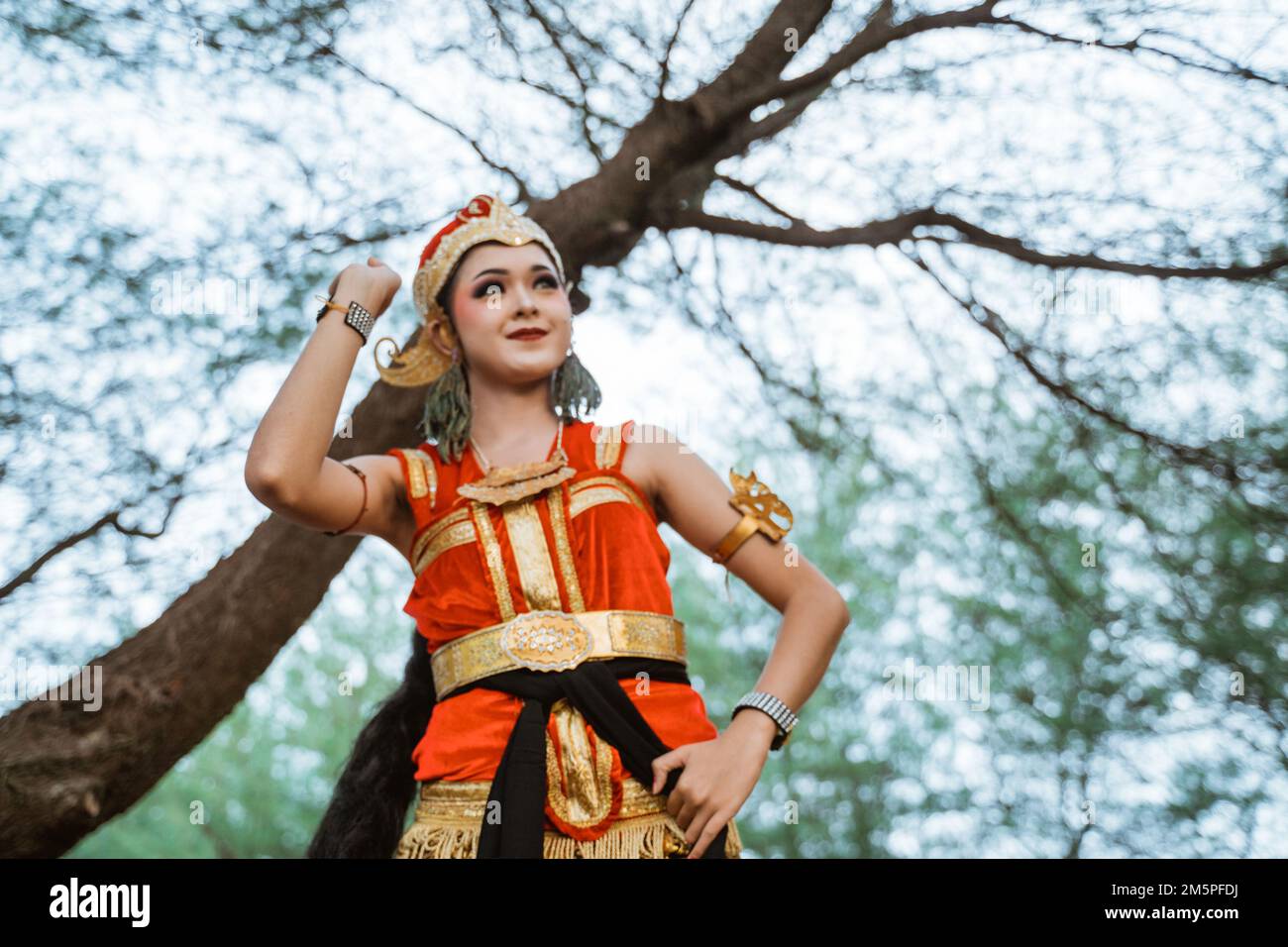 women presenting traditional Javanese dance movements Stock Photo - Alamy