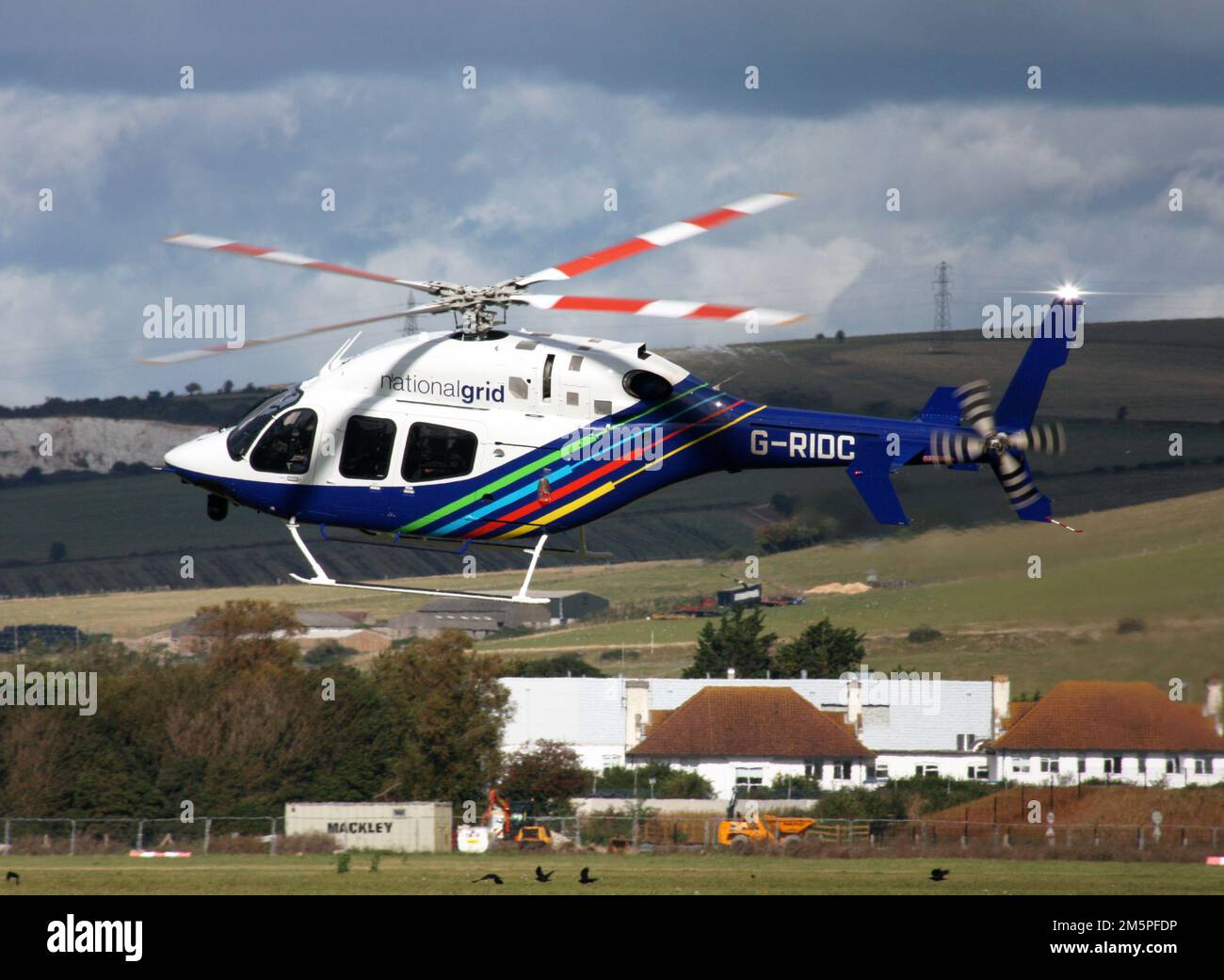 National grid helicopter hi-res stock photography and images - Alamy