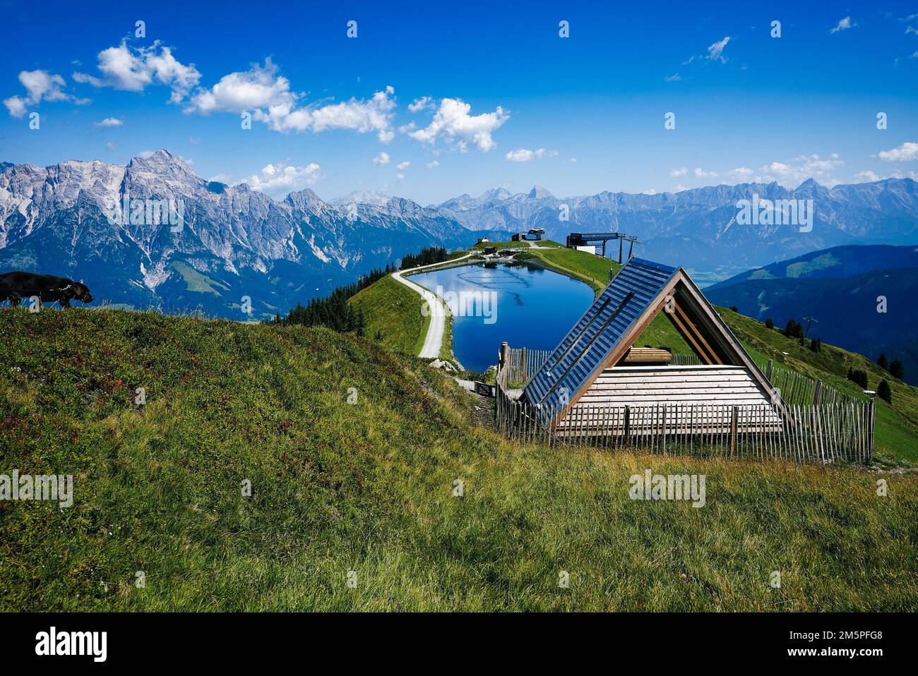 Triangle house hi-res stock photography and images - Alamy