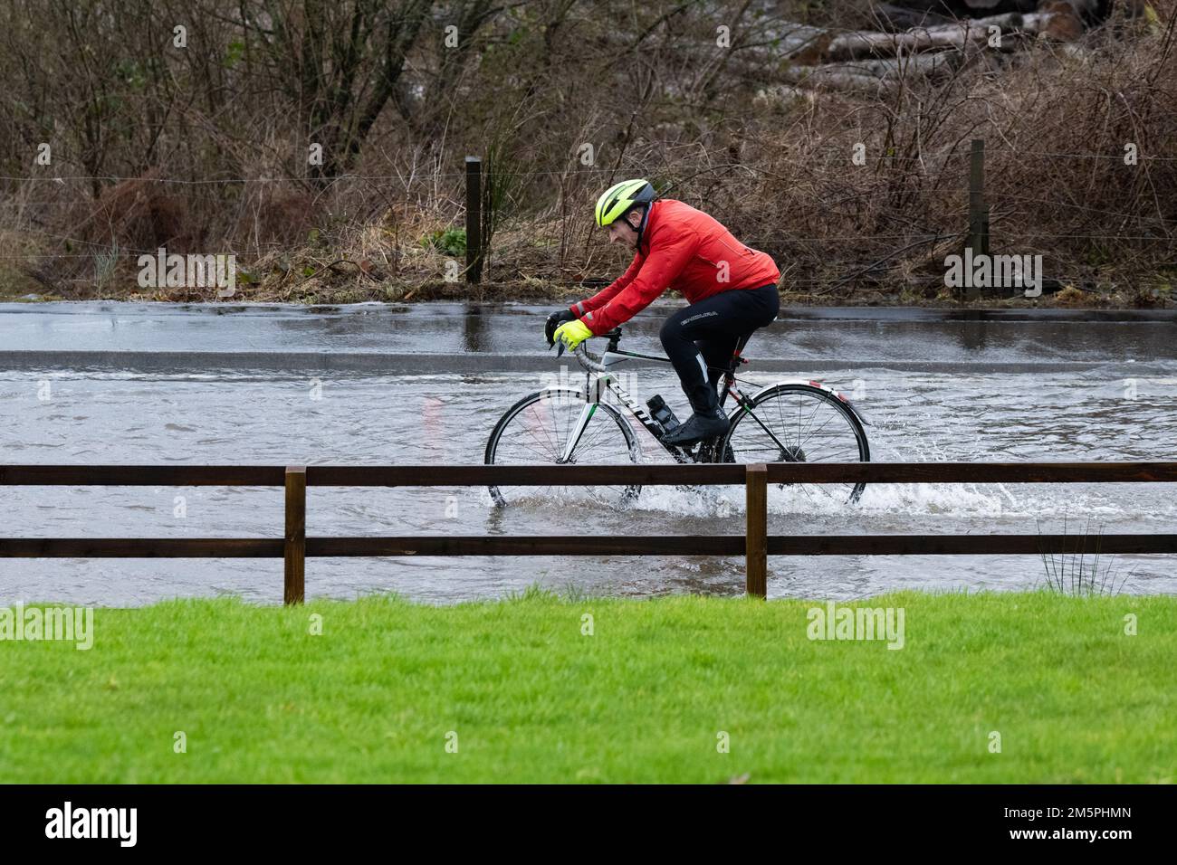 Dumgoyne, Stirling, Scotland, UK. 30th Dec, 2022. UK weather - flooding ...