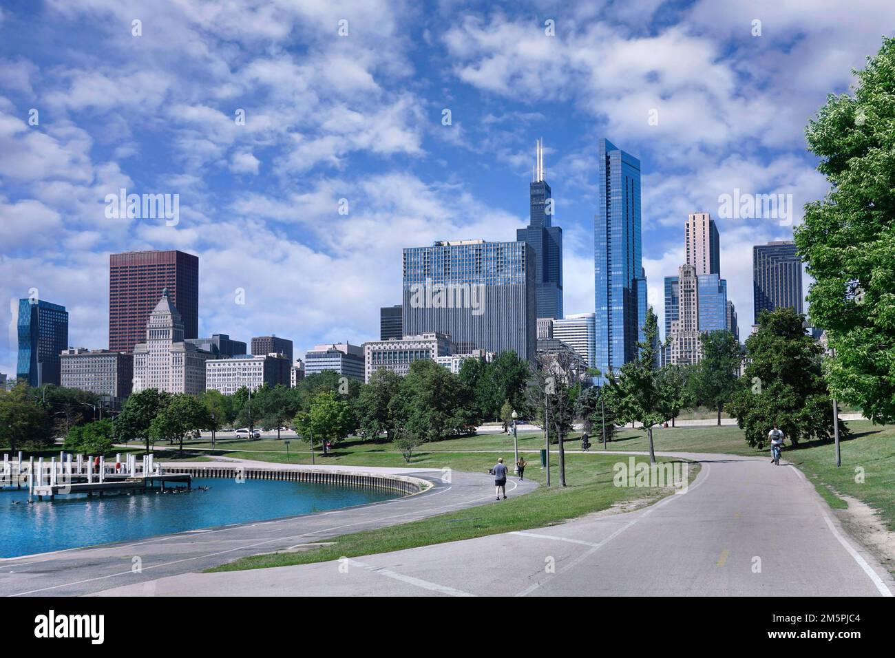 Chicago Lakefront Trail near Monroe Street Stock Photo - Alamy