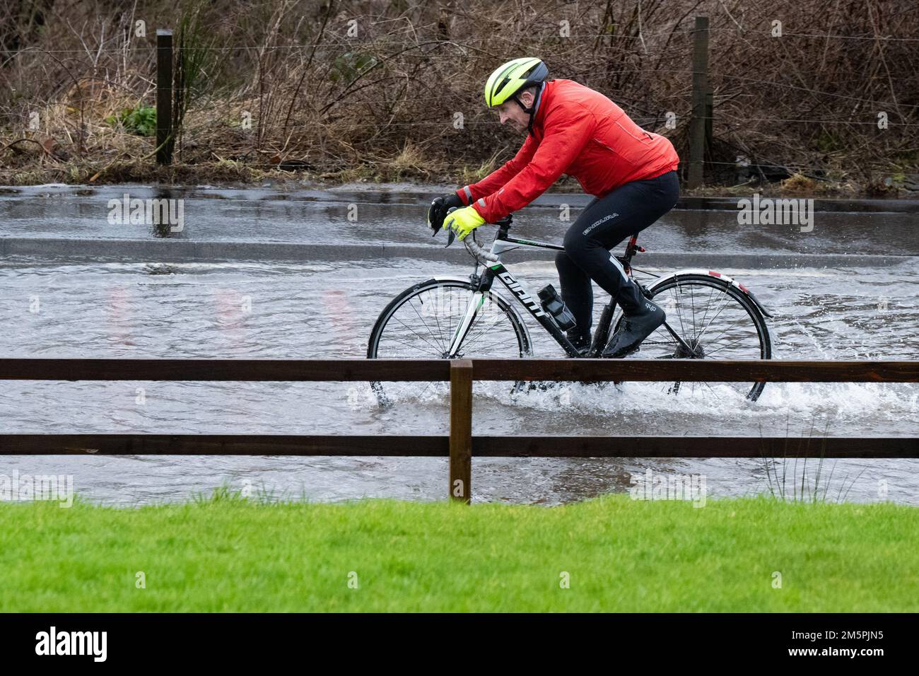 Dumgoyne, Stirling, Scotland, UK. 30th Dec, 2022. UK weather - flooding ...