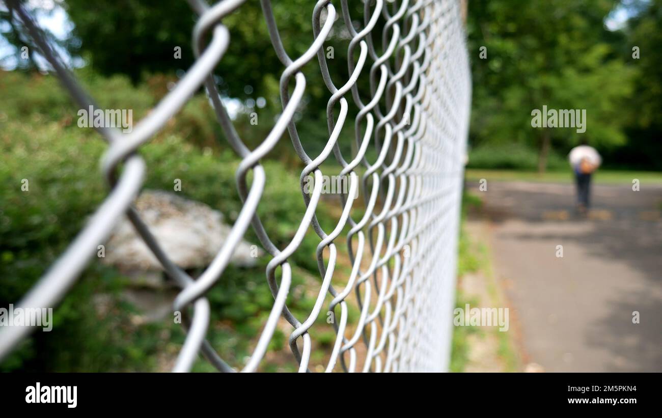 Wire mesh fence Stock Photo - Alamy