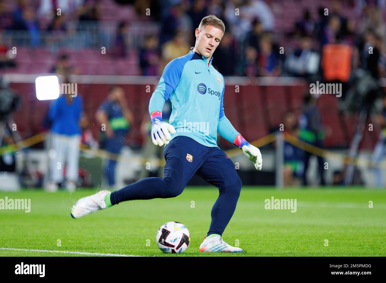 BARCELONA - OCT 9: Lewandowski in action during the LaLiga match ...
