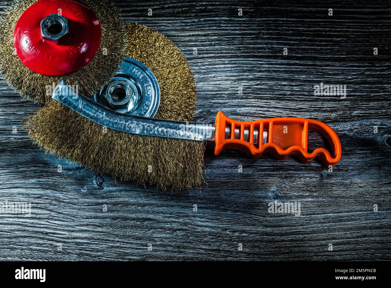 Used crimped wire brushes hi-res stock photography and images - Alamy