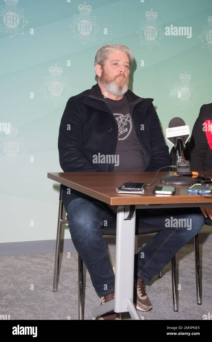 Tim Edwards, Elle's father, Tim Edwards, was present together with ...