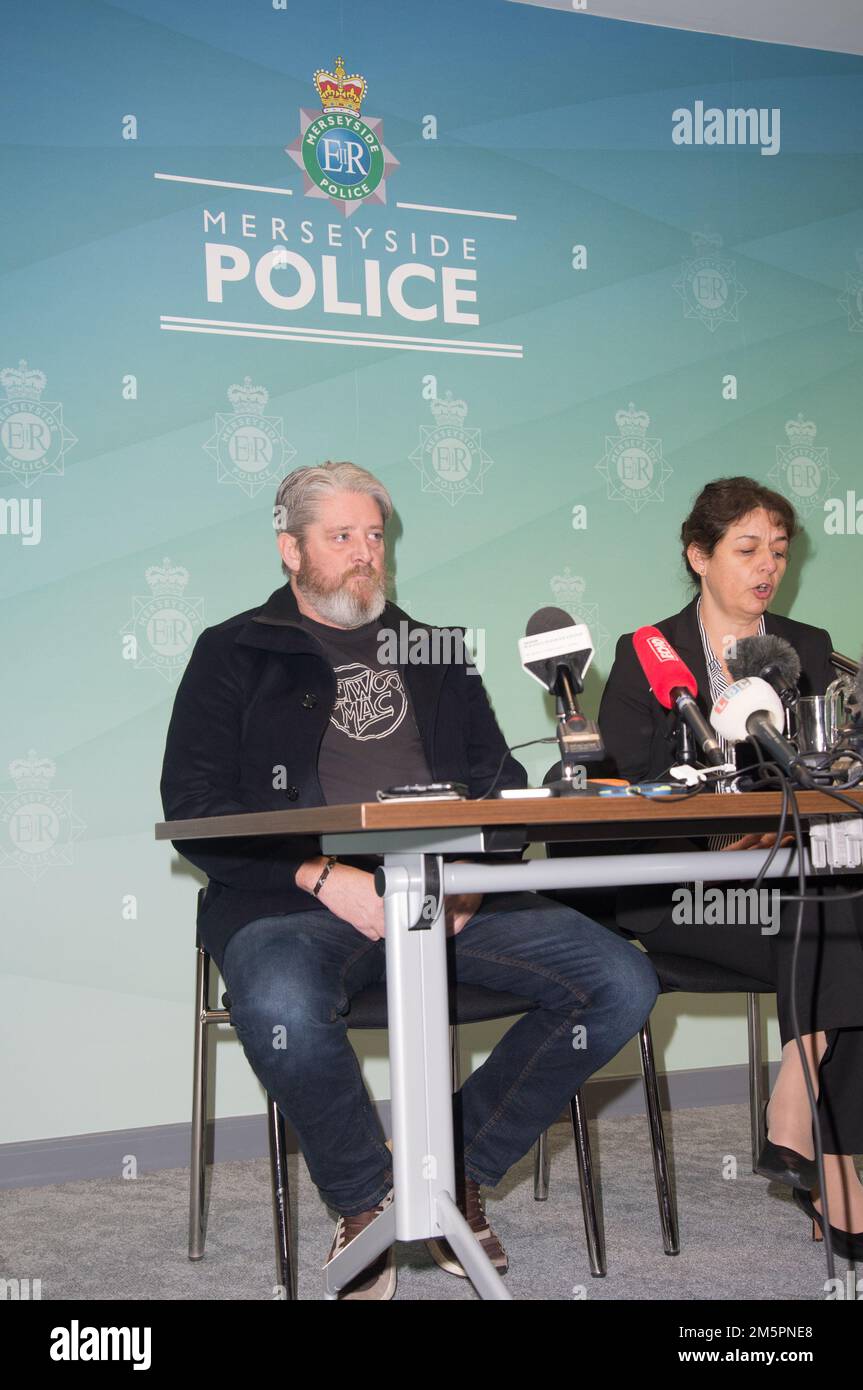 Tim Edwards, Detective Superintendent Sue Coombs, Elle's father, Tim ...