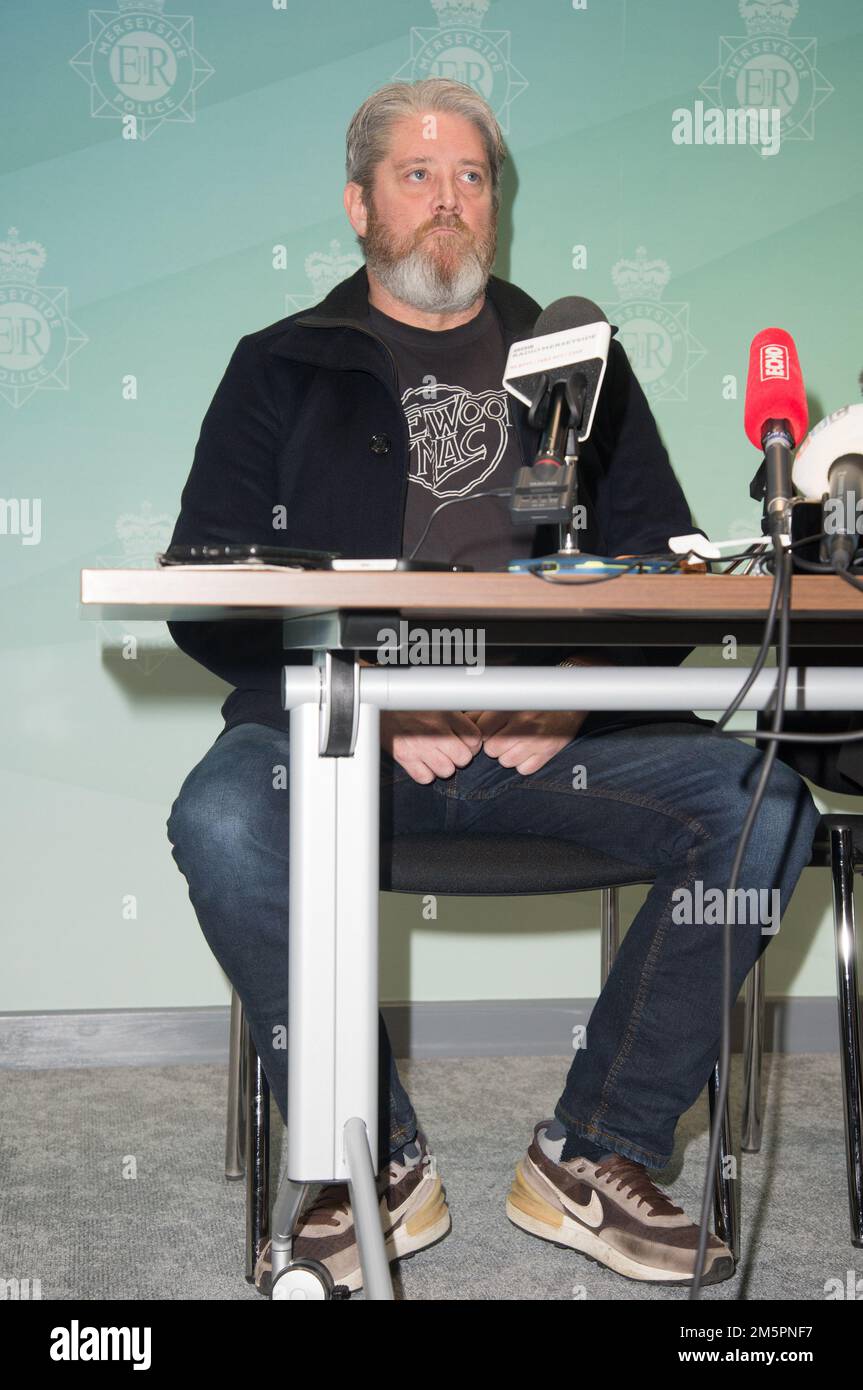 Tim Edwards, Elle's father, Tim Edwards, was present together with ...