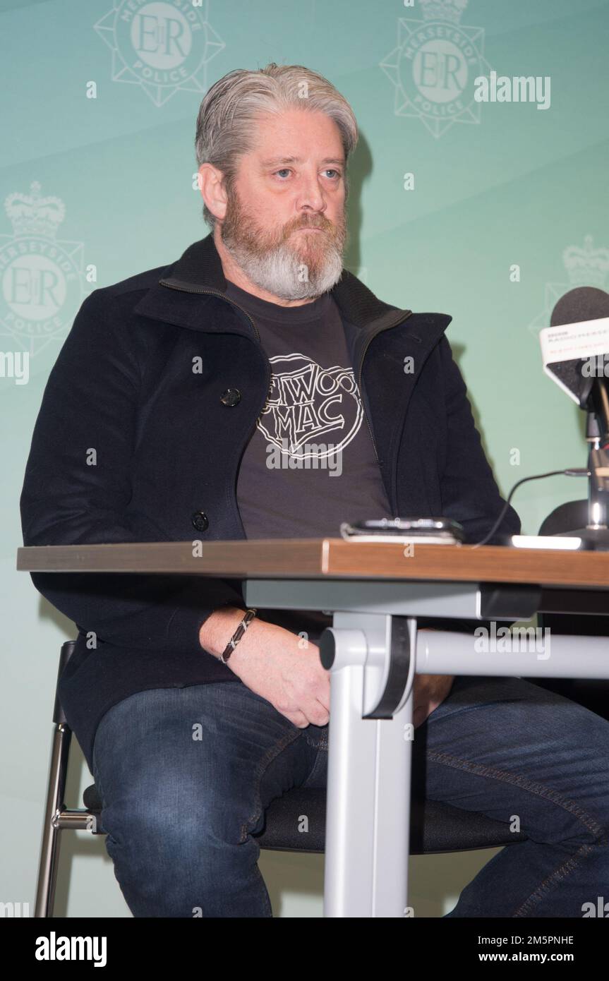 Tim Edwards, Elle's father, Tim Edwards, was present together with ...