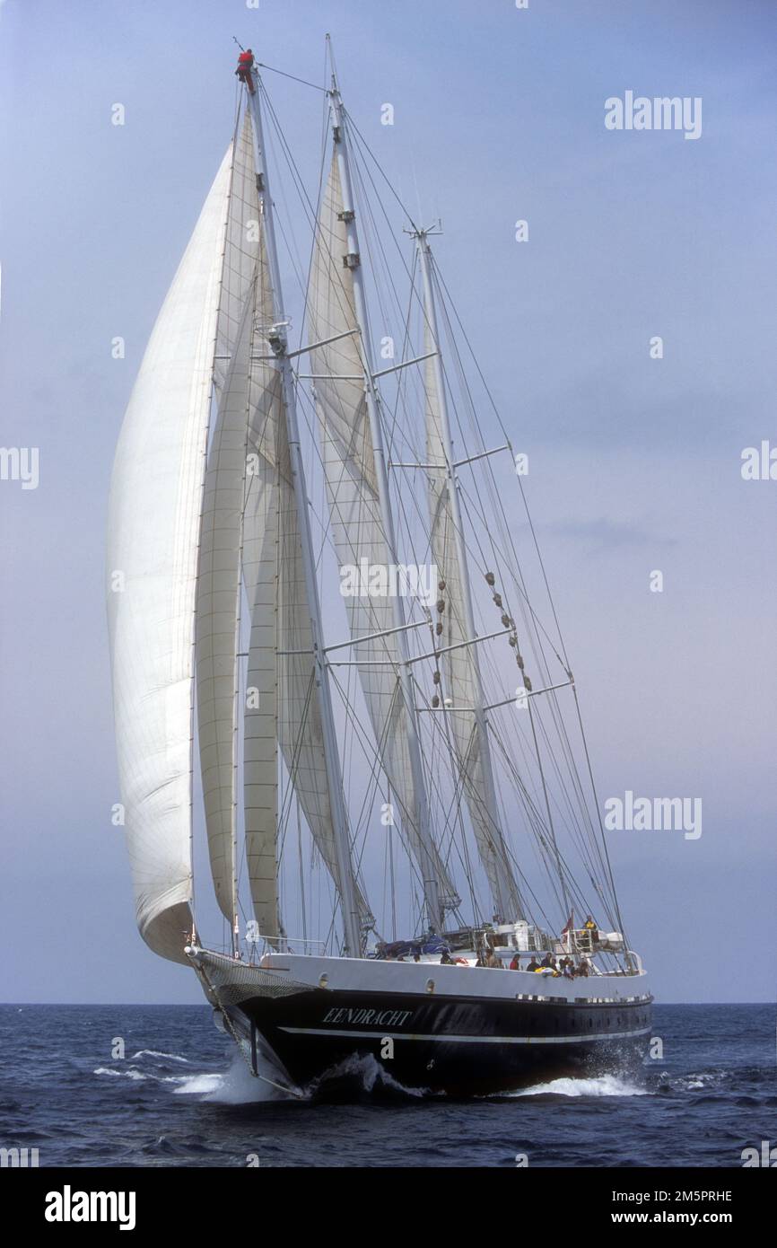 Dutch schooner Eendracht, mid Atlantic, 2000 Stock Photo - Alamy