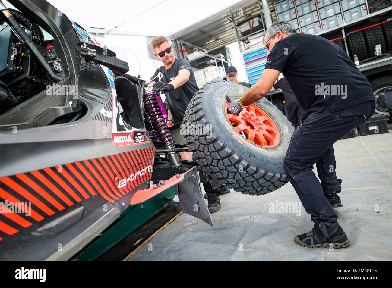 Rs e tron hi-res stock photography and images - Alamy