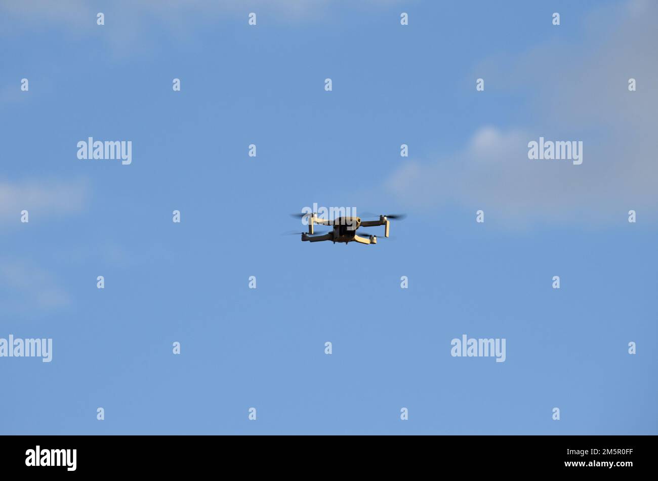 drone flying blue sky Stock Photo - Alamy