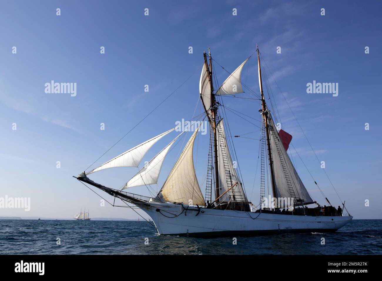 French Navy schooner Etoile, Torbay race start, 2017 Stock Photo - Alamy
