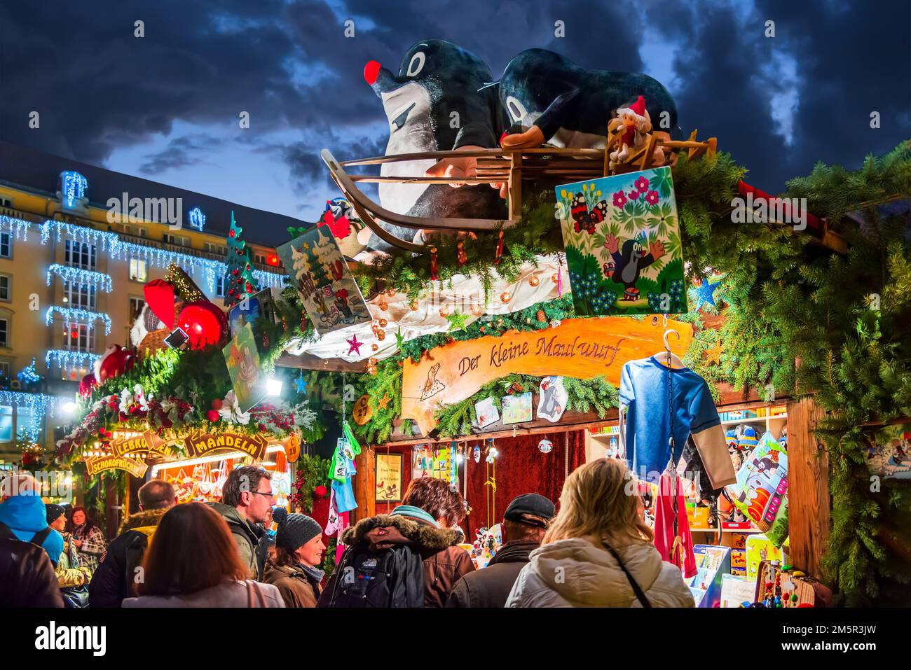Dresden, Saxony / Germany - December 2016: Beautiful Christmas Market ...