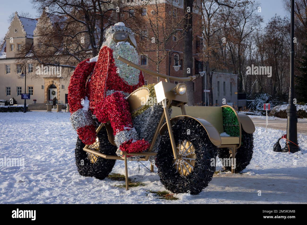 Topacz Castle, Poland - December 20, 2022: LED Christmas illumination ...