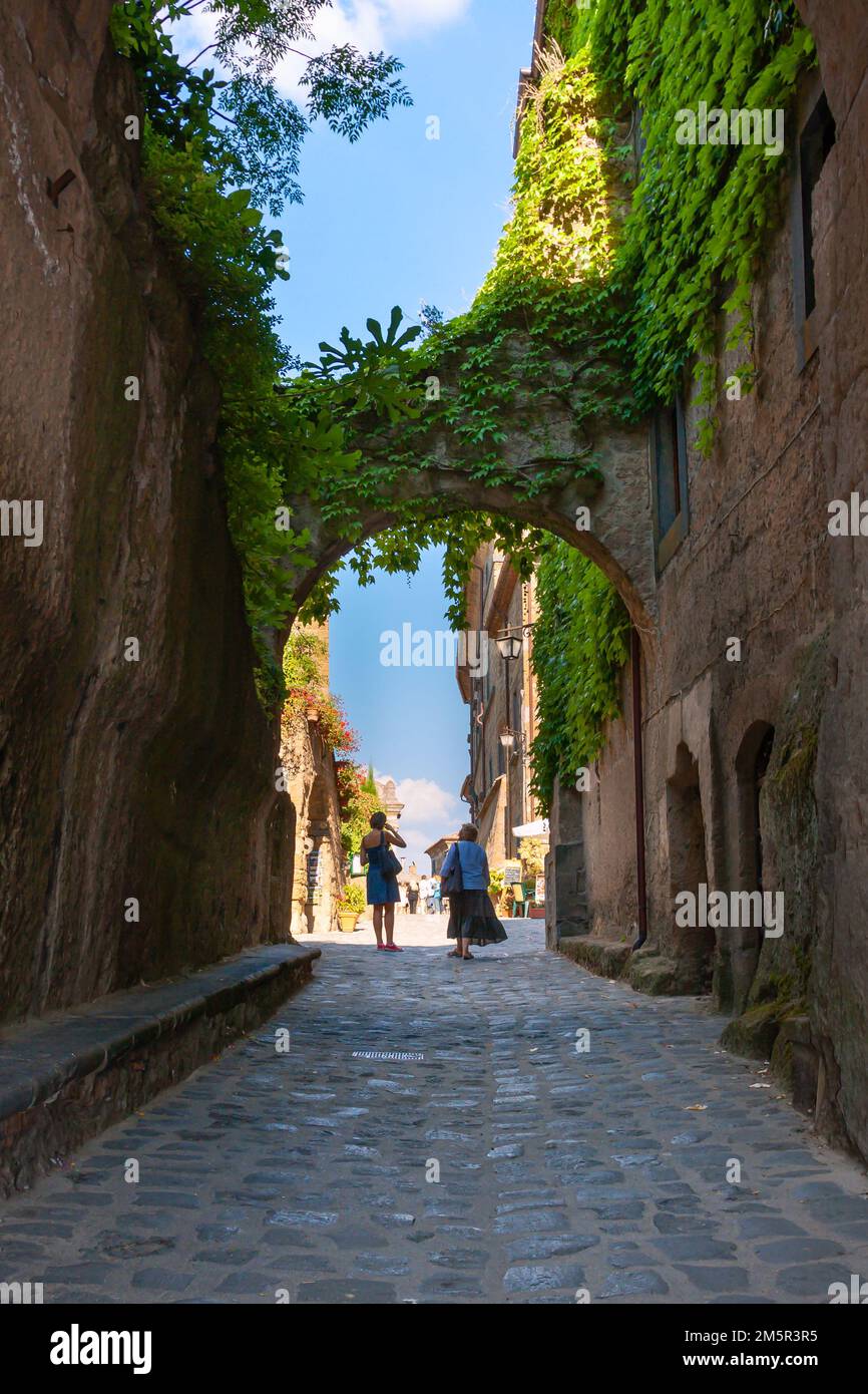 Cobblestone archway under Porta Santa Maria Civita di Bagnoregio ...