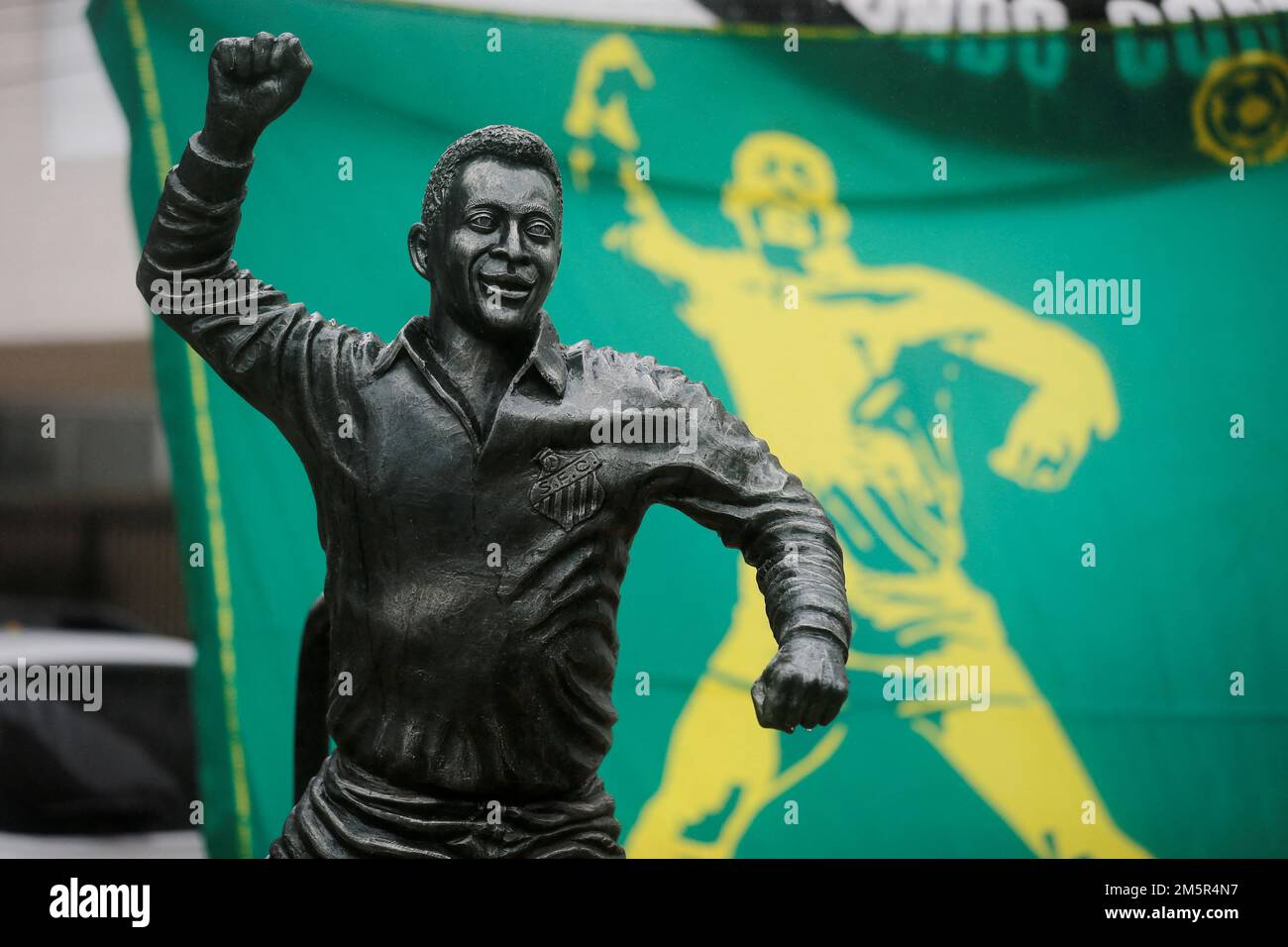 Statue pele hi-res stock photography and images - Alamy