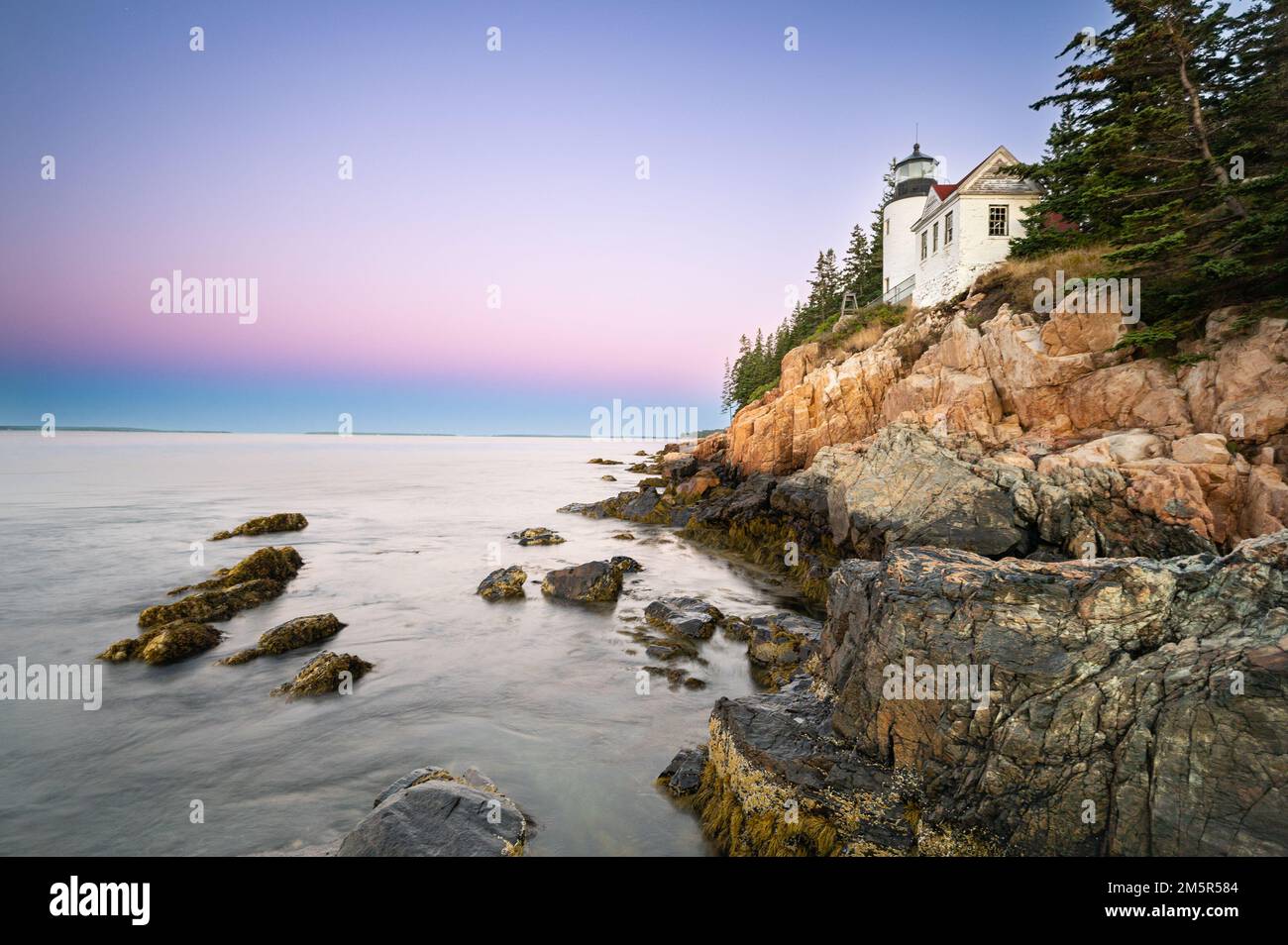 Bassharborheadlightstation hi-res stock photography and images - Alamy