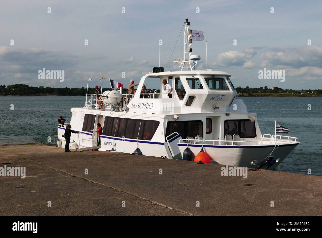 Ile d'Arz, pier at pointe du Béluré, Golfe du Morbihan, Morbihan ...