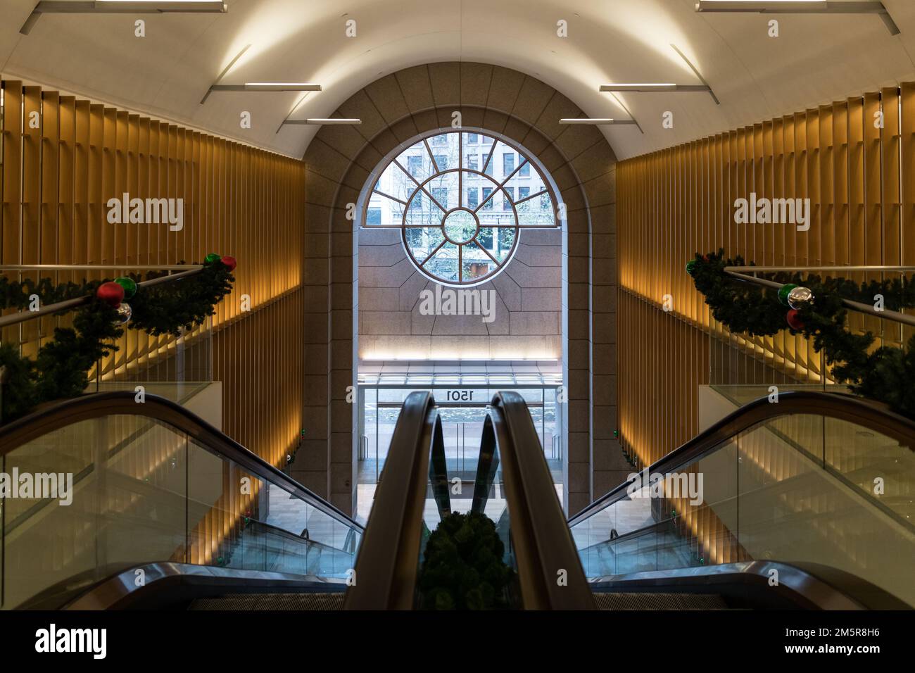 200 technology square hi-res stock photography and images - Alamy