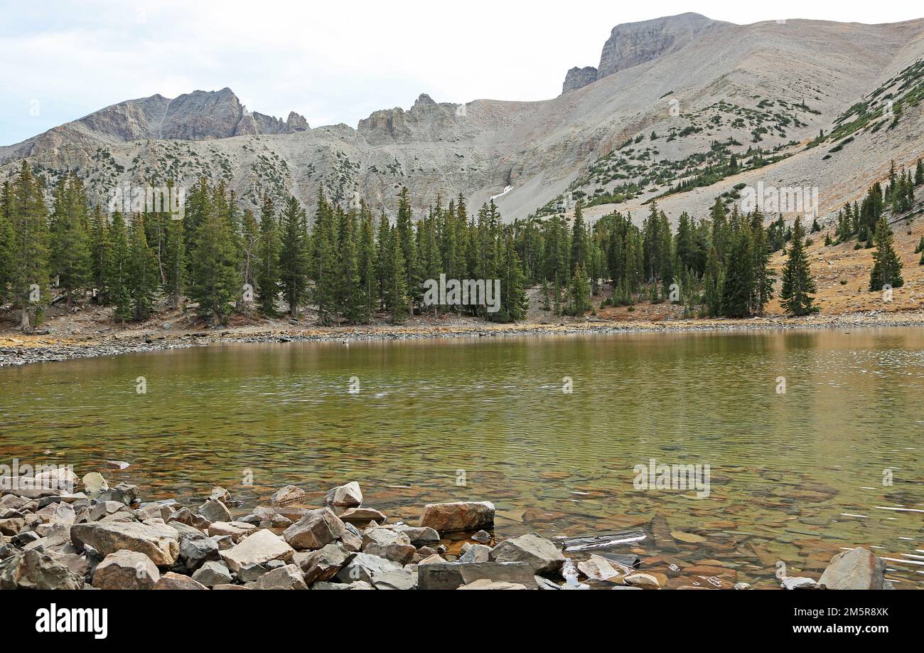 Stella lake wheeler peak hi-res stock photography and images - Alamy