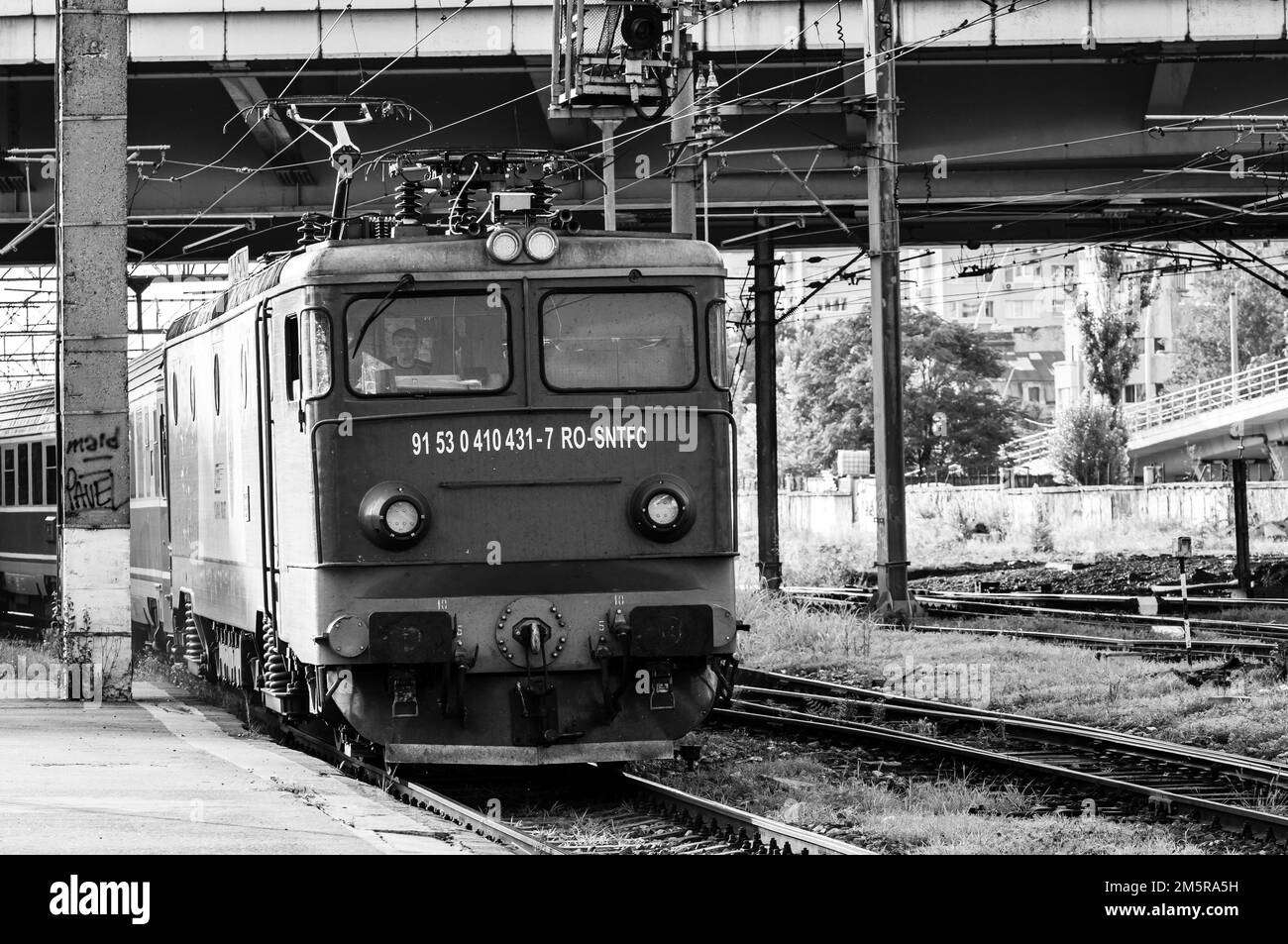 Train at Bucharest North Railway Station (Gara de Nord Bucharest ...