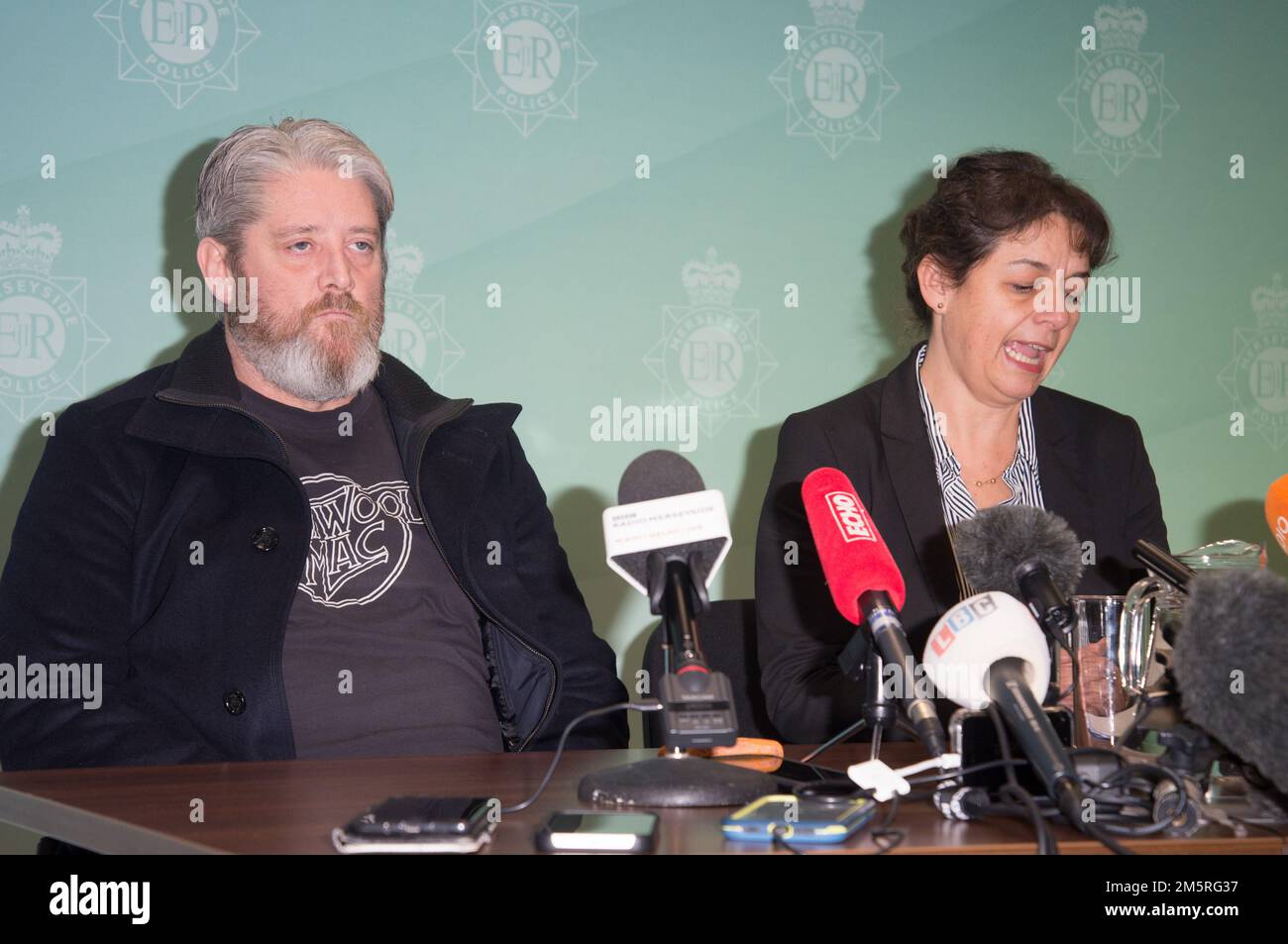 Non Exclusive: Elle's father, Tim Edwards, was present together with ...